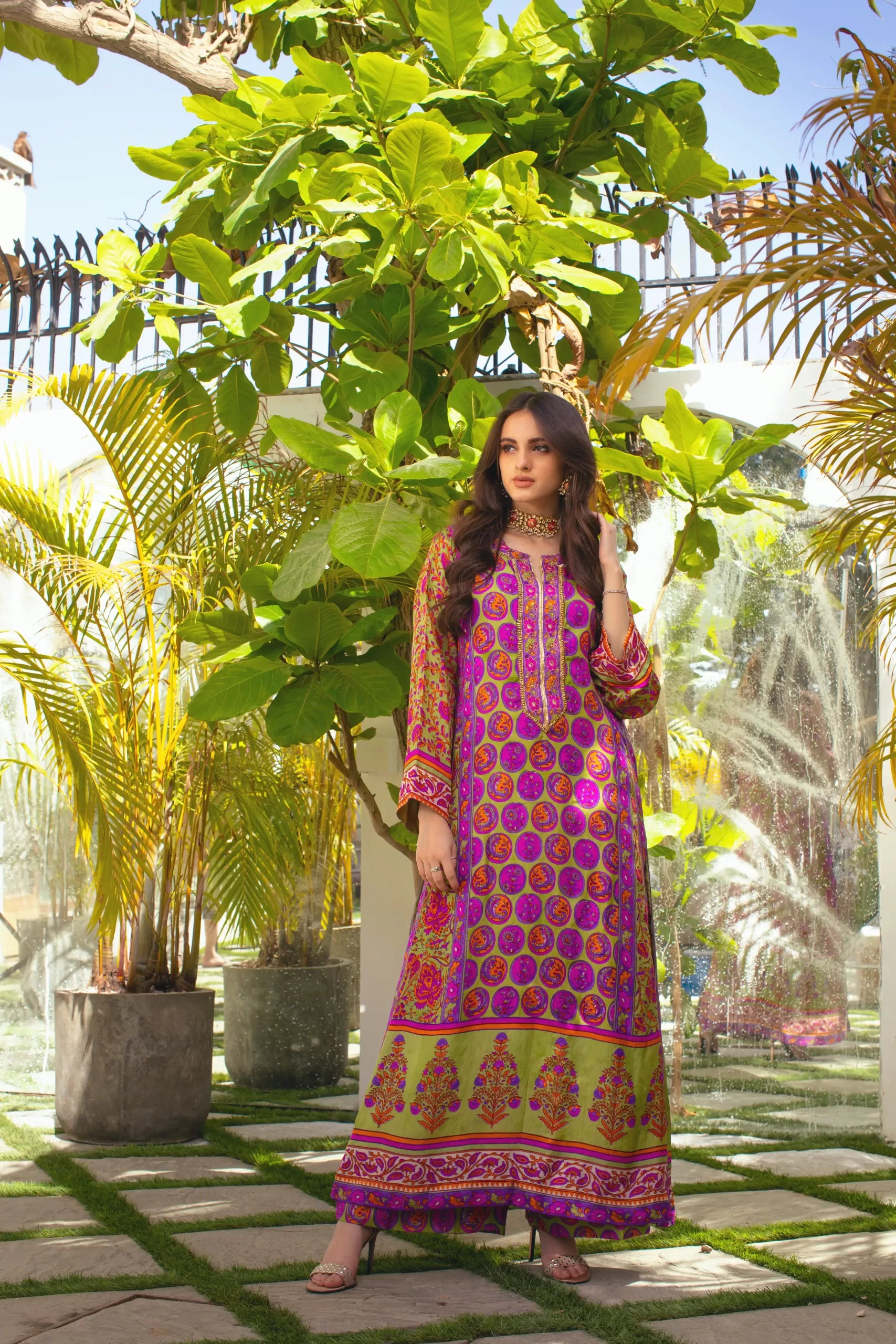 Top 5 Pakistani Fabric Types and When to Wear Them – Kahani47